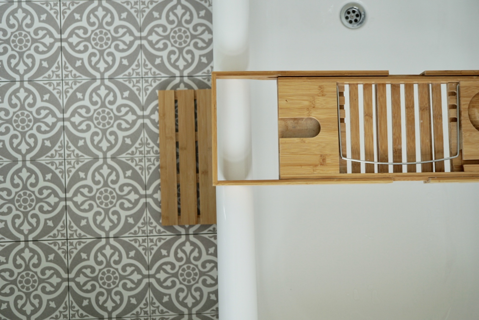 5 Essential tips for new tiling in your bathroom - MummyConstant