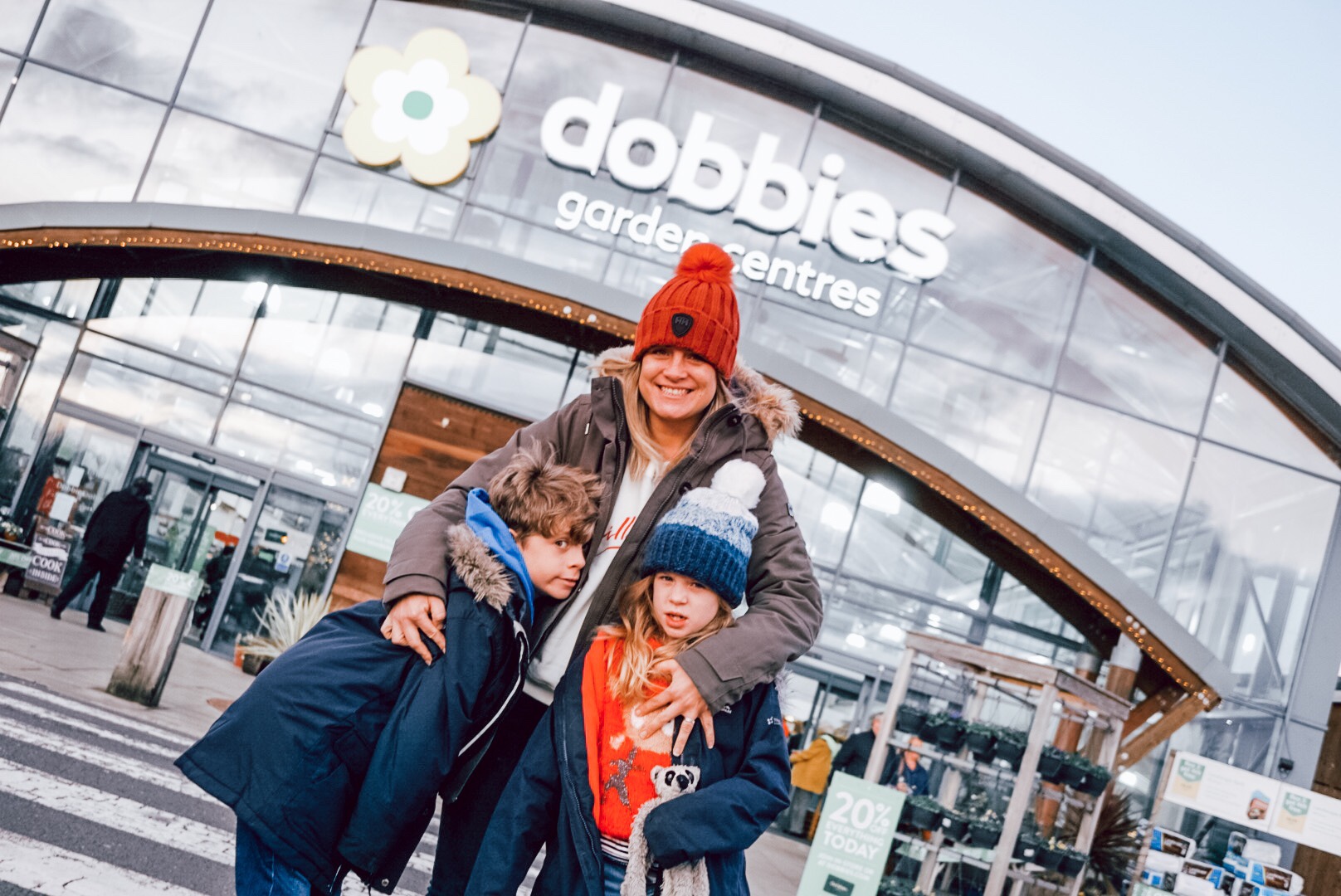 Afternoon tea with Santa at Dobbies Garden Centre - MummyConstant